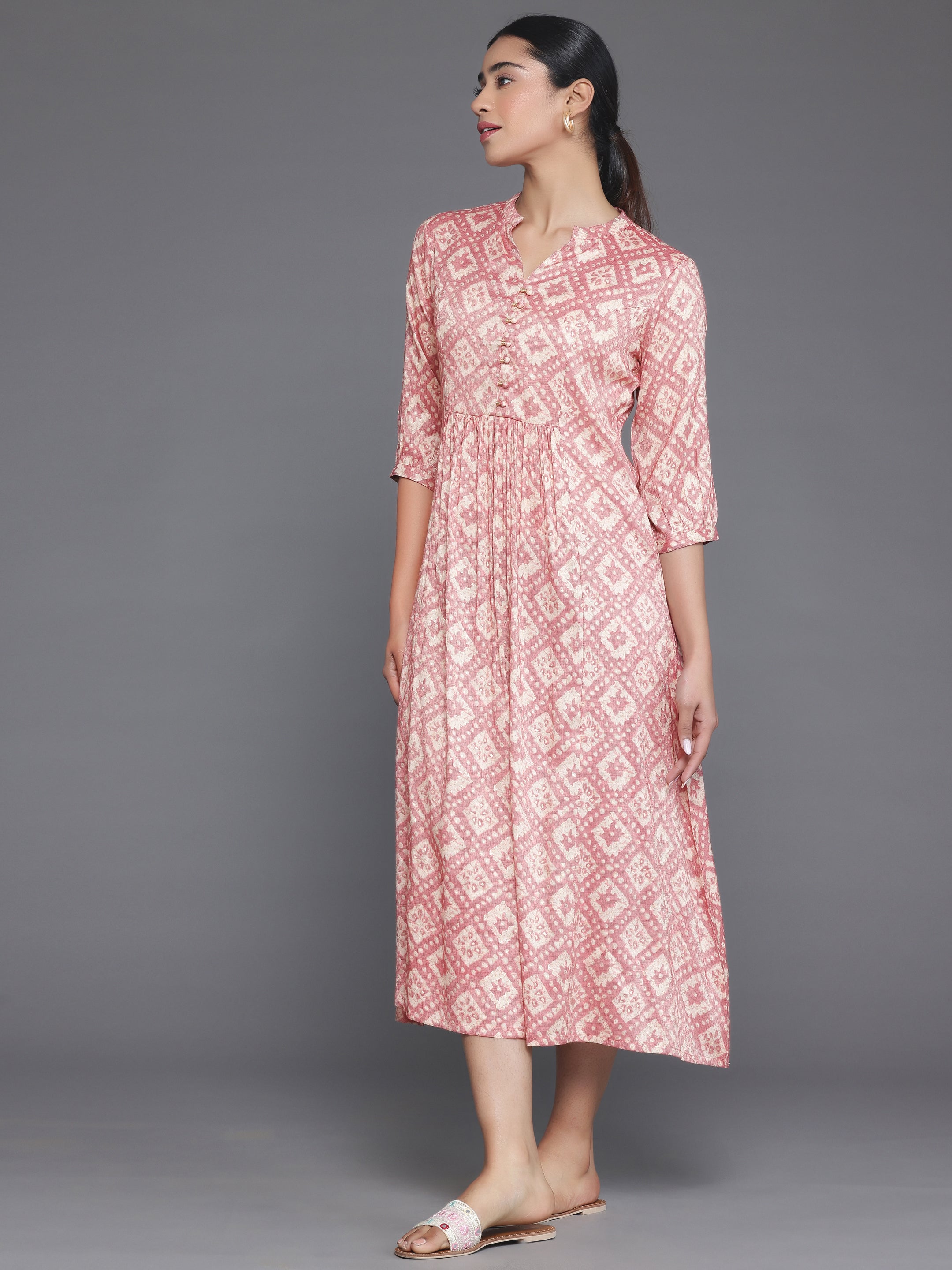 Indian Dresses For Women - Buy Elegant Designer Dresses For Ladies ...