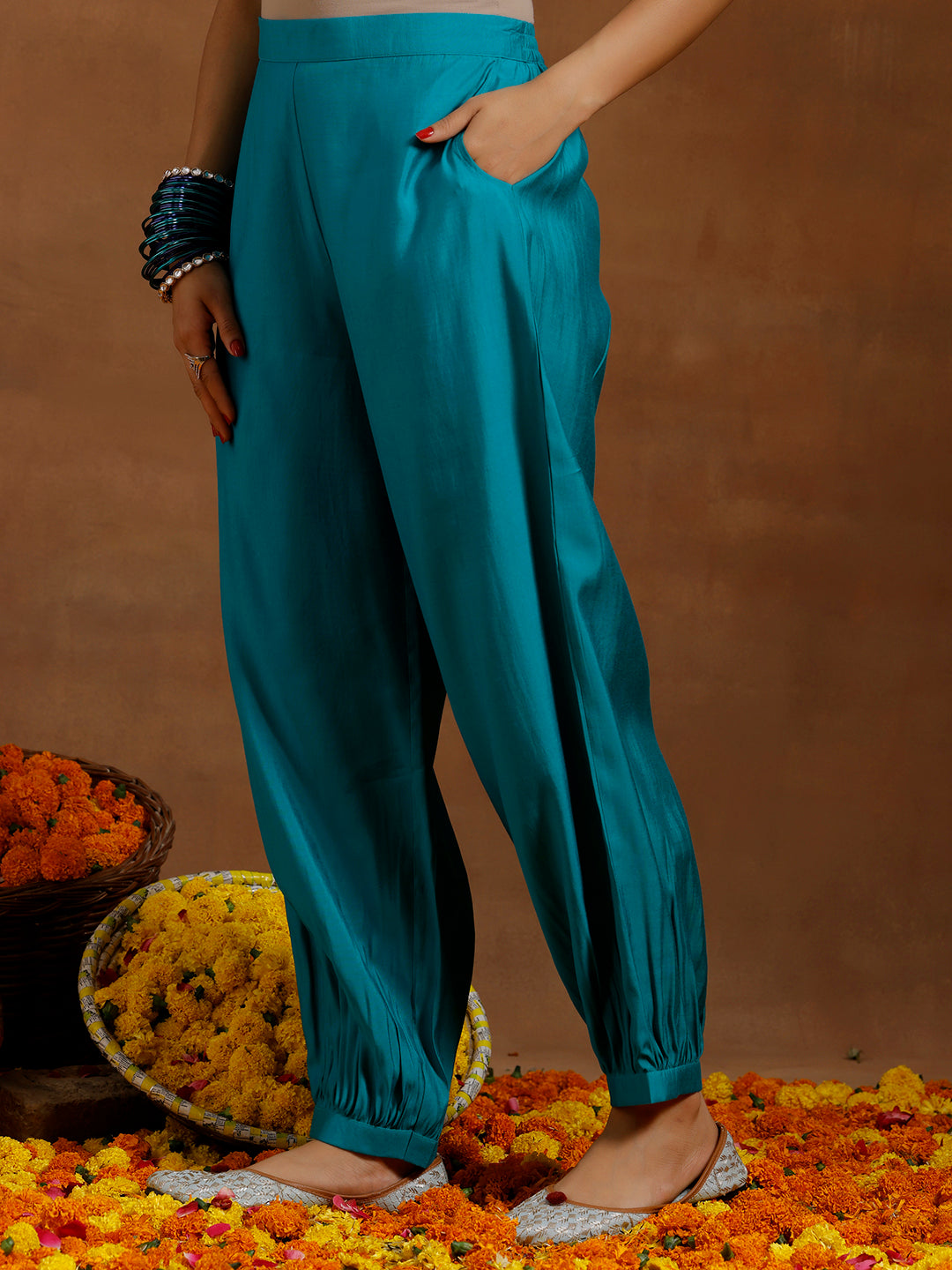 Libas Sale - Offers up to 40% Off on All Indian Women's Clothing ...