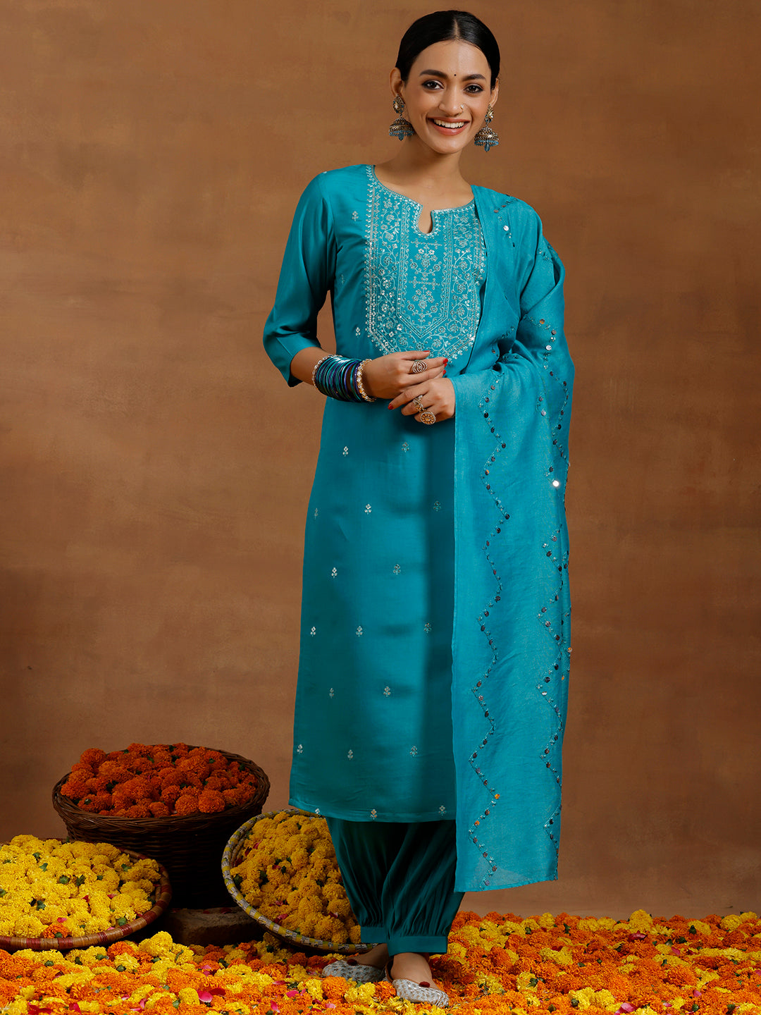Libas Sale - Offers up to 40% Off on All Indian Women's Clothing ...